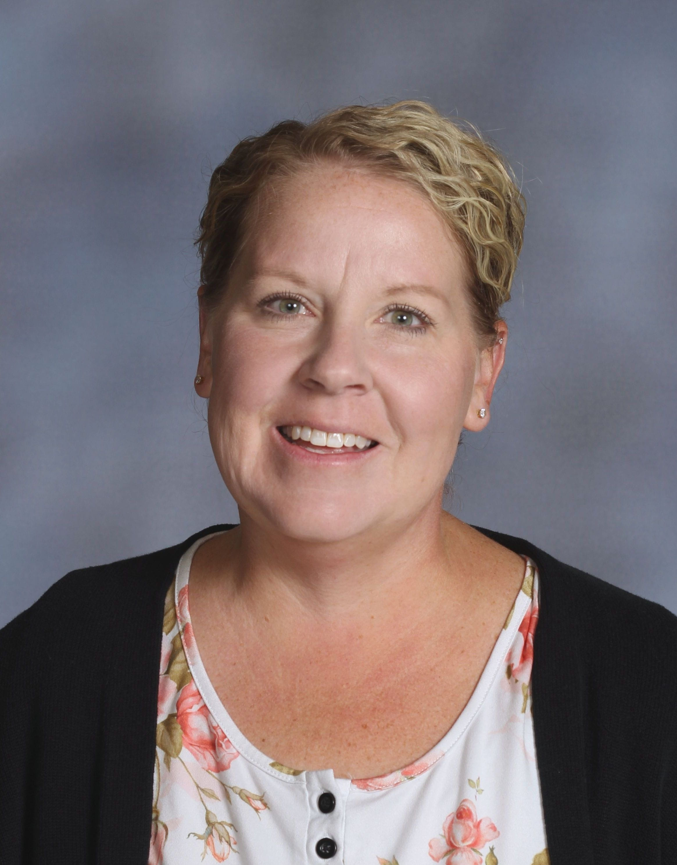 Lakeview | Mrs. Shelly Smith