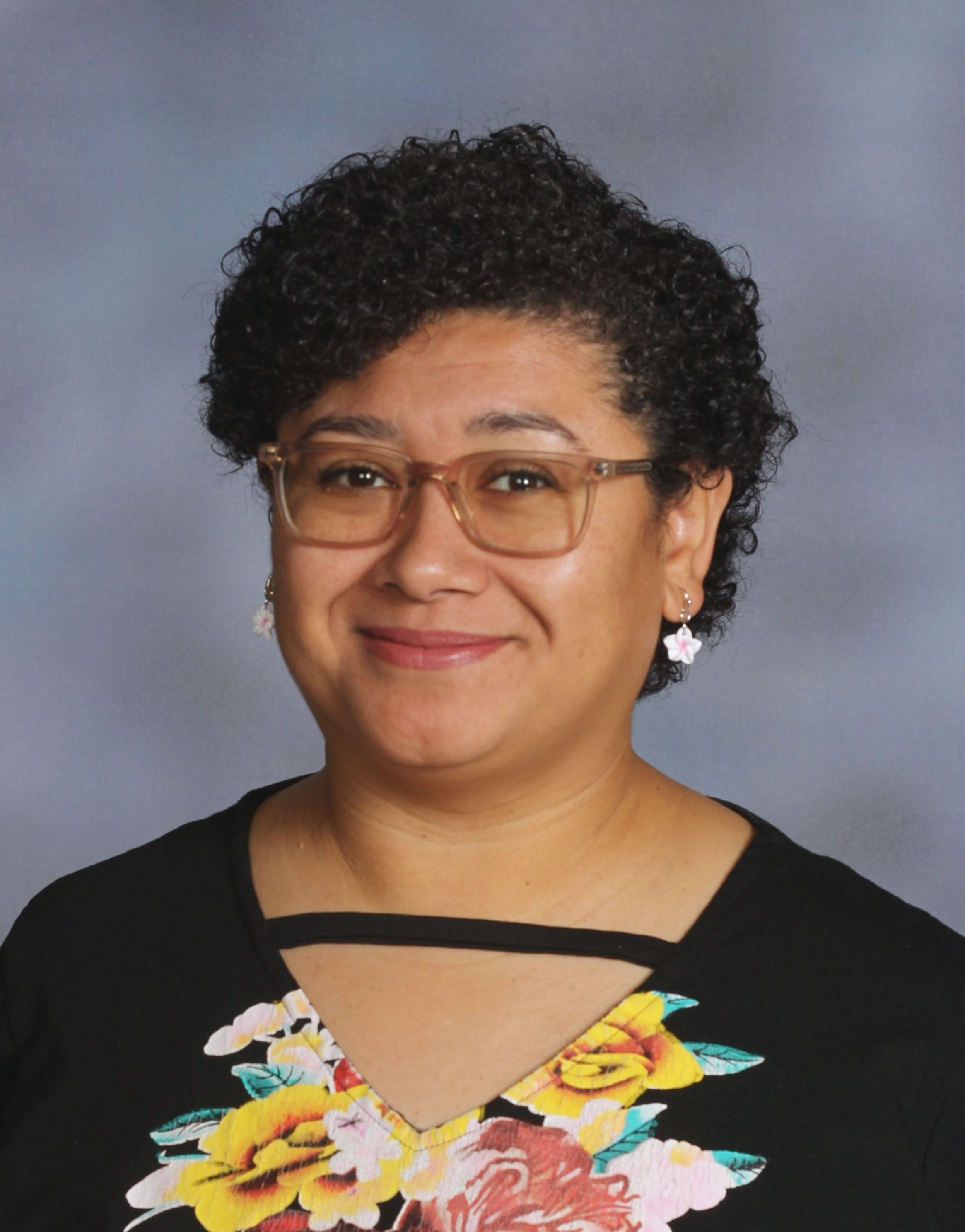 Lakeview | Mrs. Crissia De la Cruz